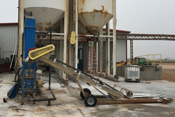 KWS Eliminates Dust Problem at Feed Mill