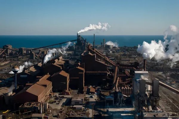 Screw Conveyors for Conveying EAF Dust at Cleveland Cliffs